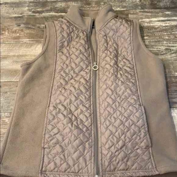 Charlie Paige | Jackets & Coats | Charlie Paige Tan Quilted Vest | Poshmark